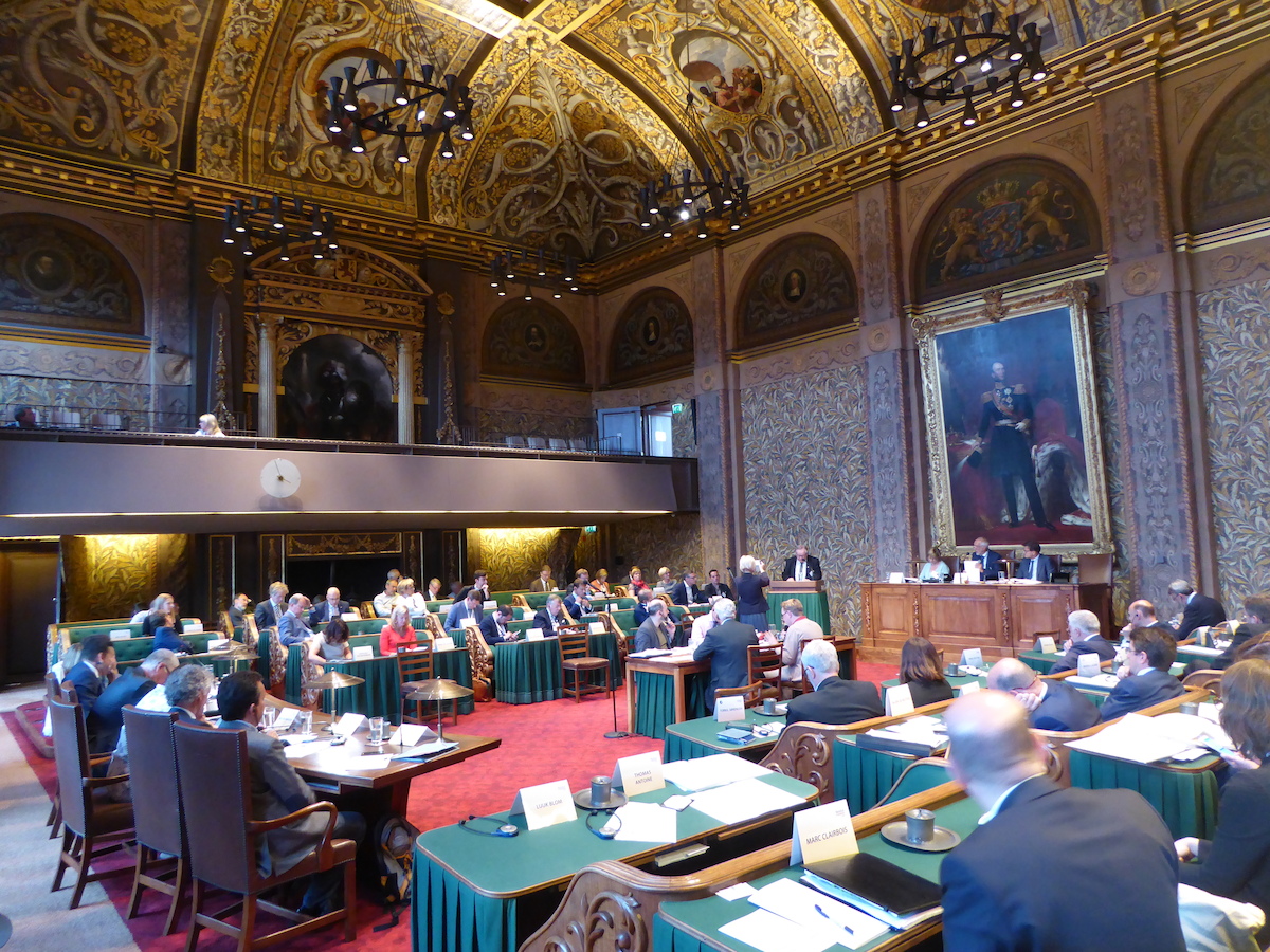 Debat over duurzame mobiliteit in Benelux-parlement - Eerste Kamer der Staten-Generaal