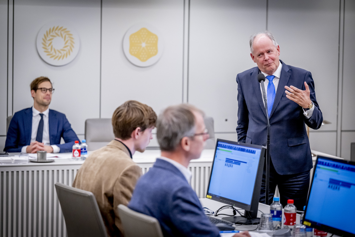 Senaat wil dat kabinet Afghaanse bewakers naar Nederland haalt - Eerste ... Senaat wil dat kabinet Afghaanse bewakers naar Nederland haalt - Eerste ...